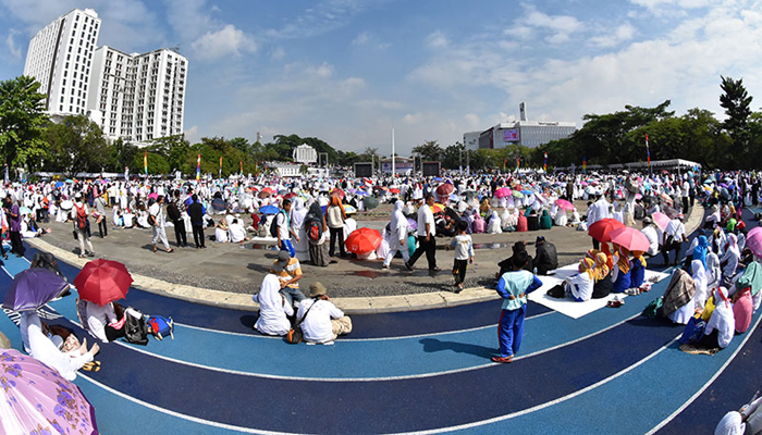 Lapangan Gasibu Kembali Dipakai untuk Salat Id setelah 2 Tahun ...